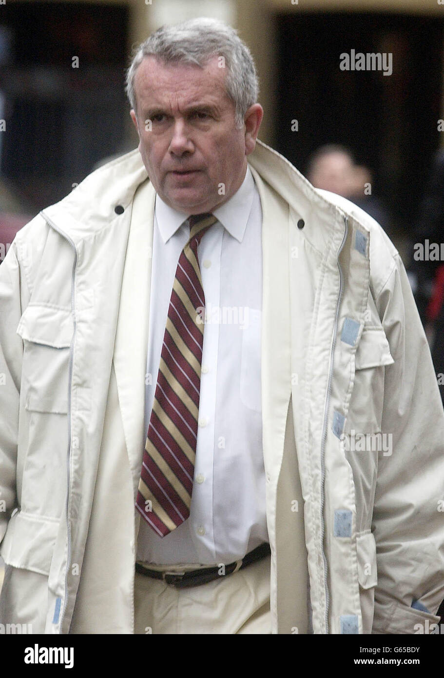 Former Bbc War Correspondent Martin Bell High Resolution Stock ...