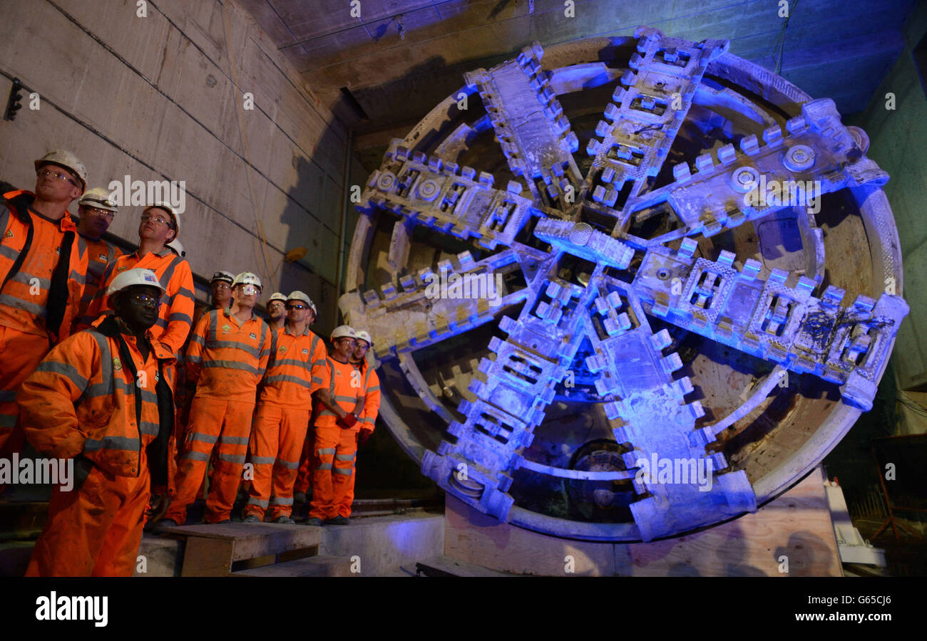 Crossrail project continues hi-res stock photography and images - Alamy