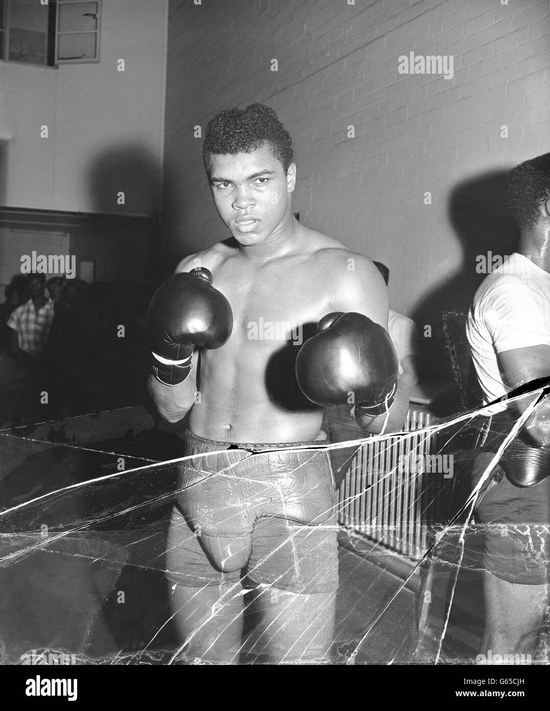 Boxing - Cassius Clay Training - T.A Hall Drill, White City Stock Photo ...