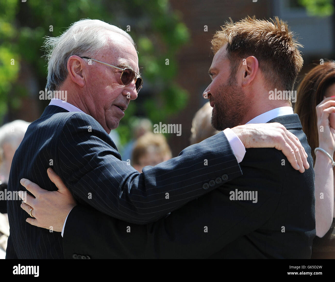 Paul Shane funeral Stock Photo - Alamy