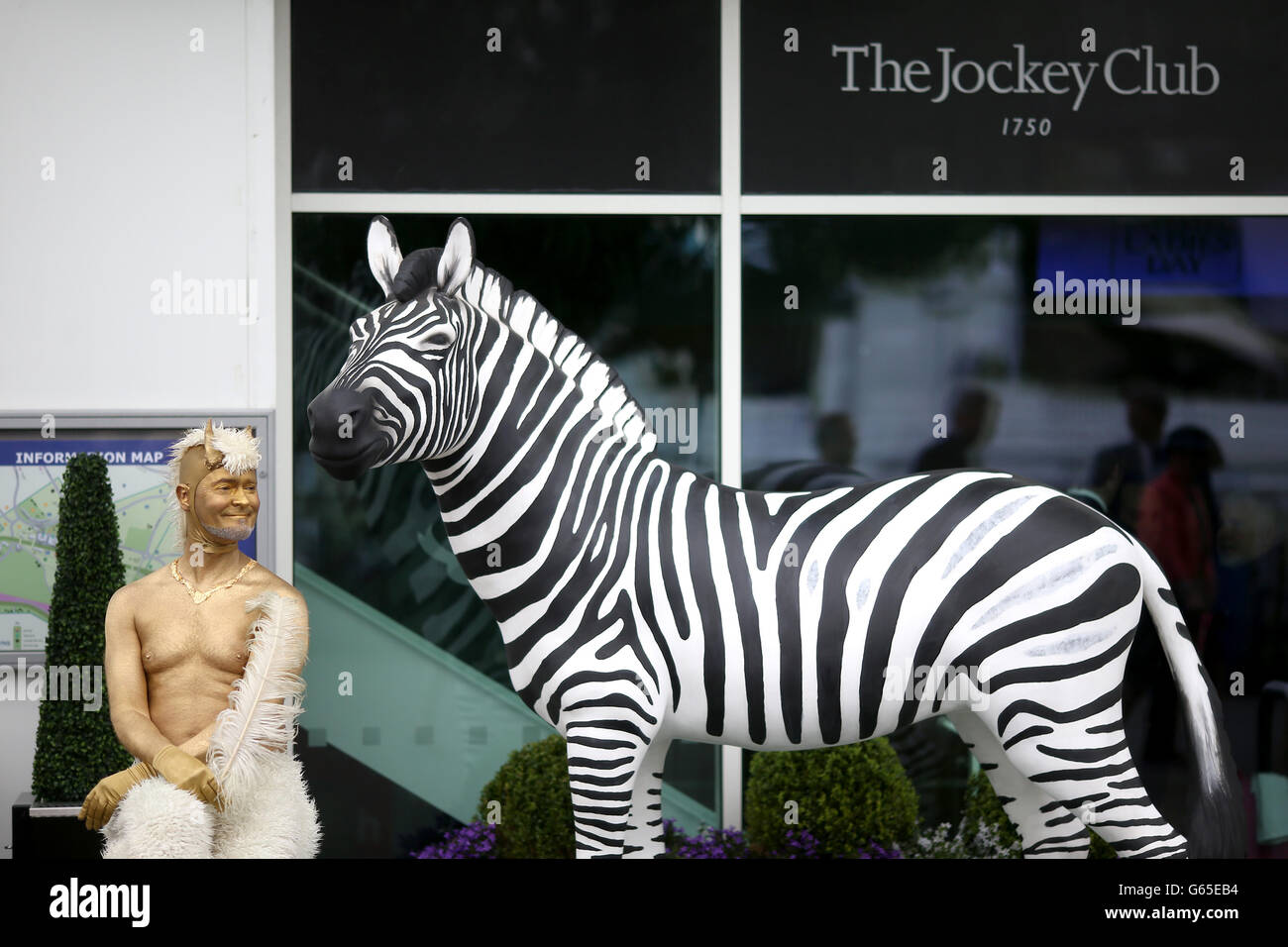 Horse Racing - The Investec Ladies Day - Epsom Downs Racecourse ...