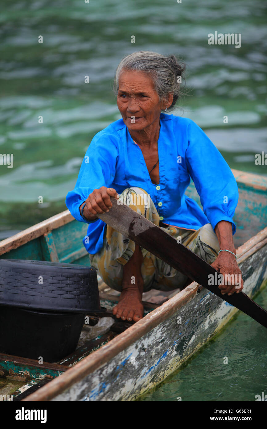 Sea gypsy boy boat hi-res stock photography and images - Alamy