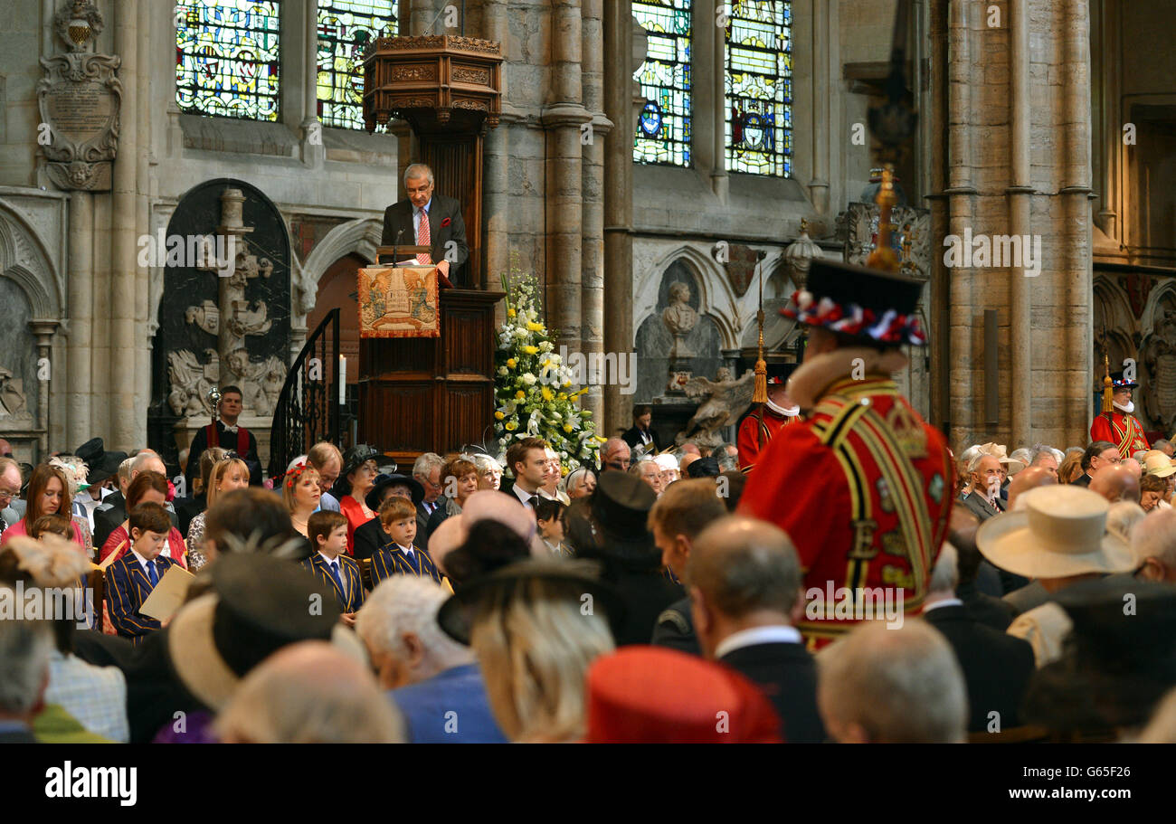Kamalesh Sharma, Commonwealth Secretary-General, reads from the Nave ...
