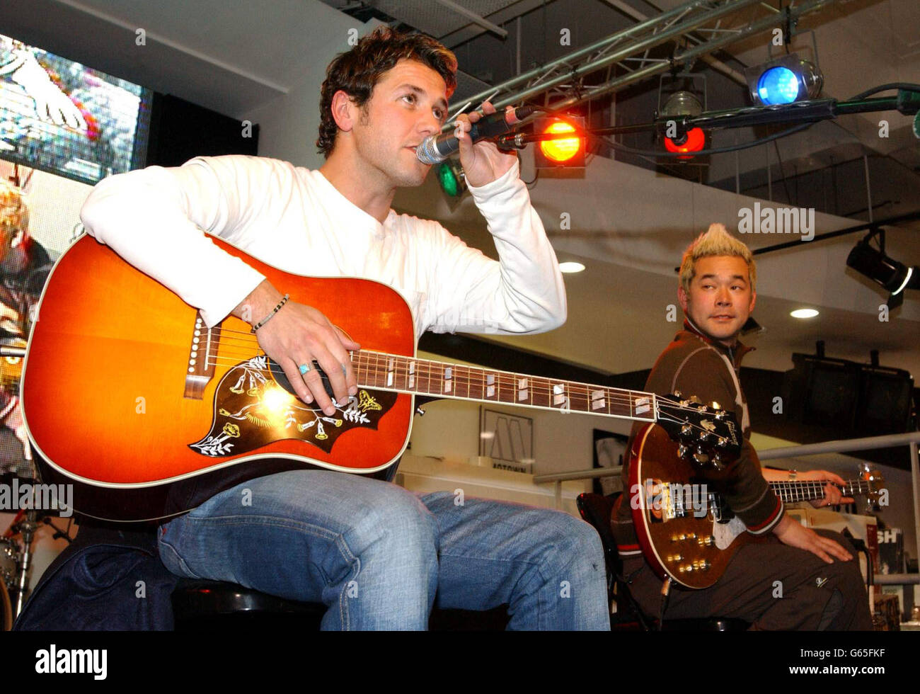 Band Members Of Feeder High Resolution Stock Photography and Images - Alamy