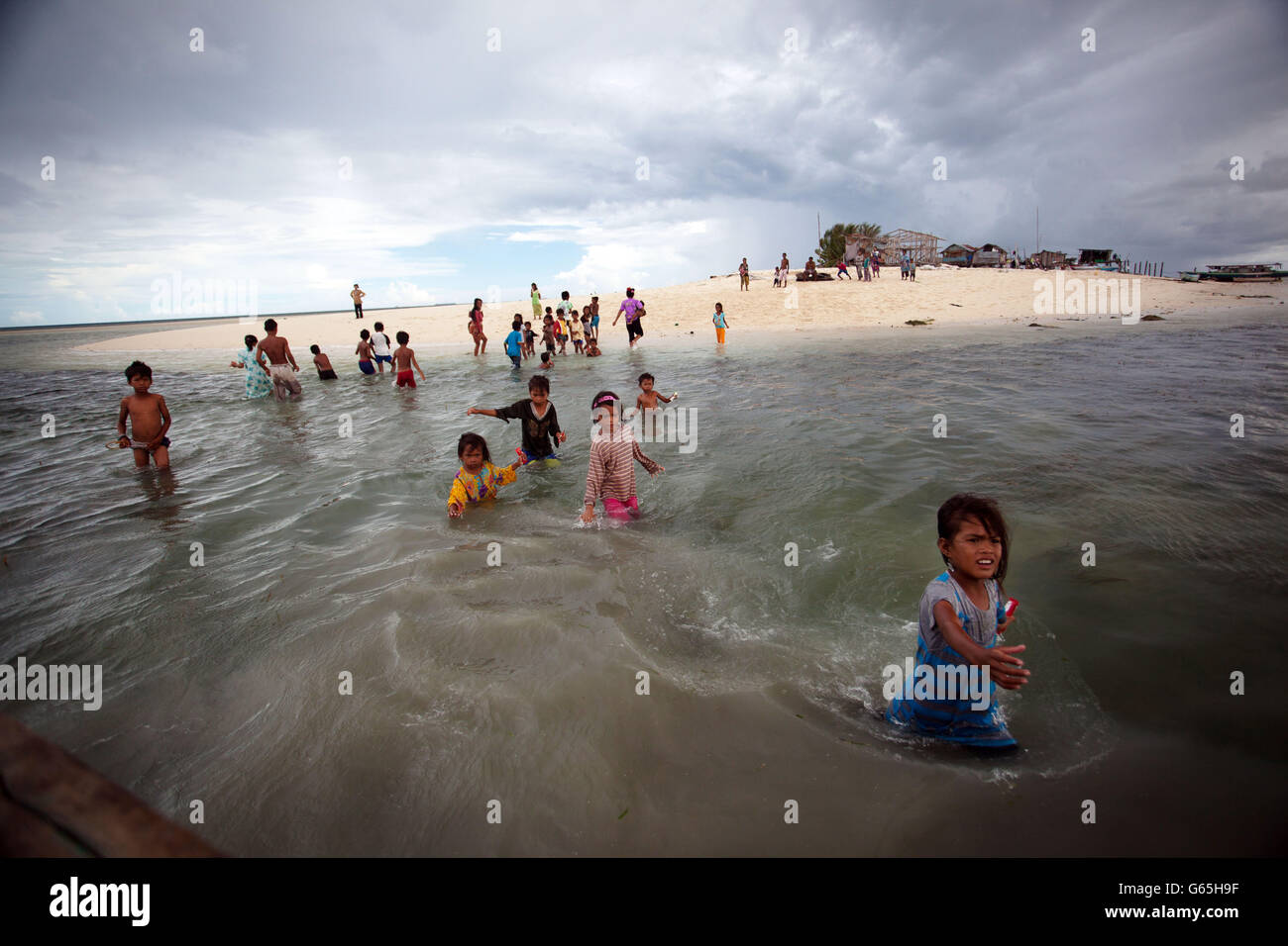Sea gypsy child hi-res stock photography and images - Alamy