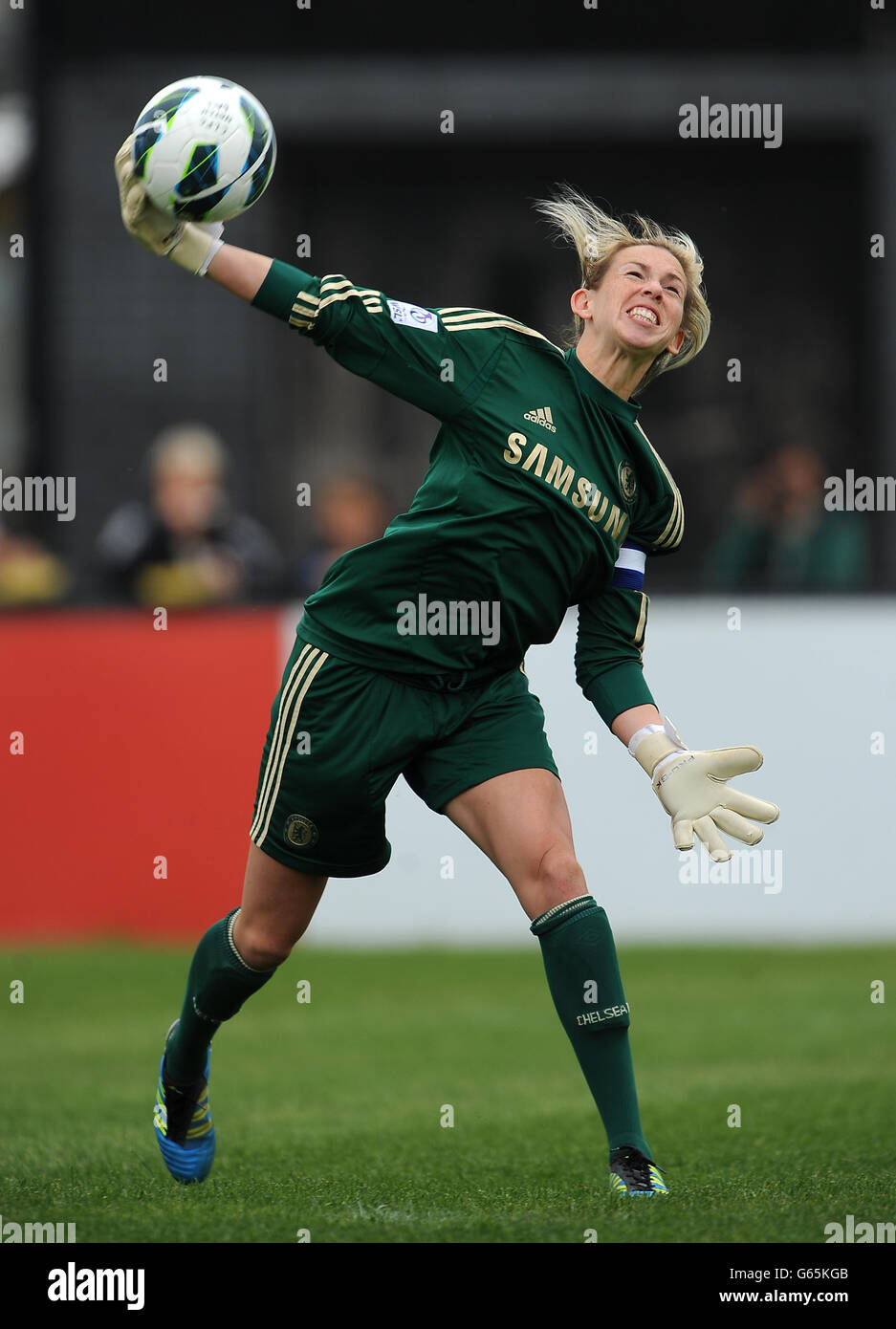 Chelsea ladies goalkeeper hi-res stock photography and images - Alamy