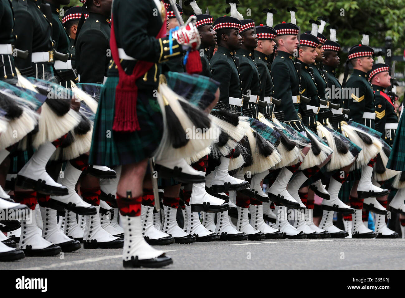 Argyll and Sutherland Highlanders parade Stock Photo - Alamy