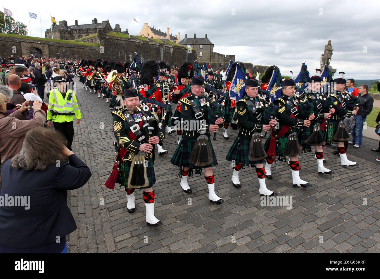 Soldiers from the argyll and sutherland highlanders hi-res stock ...