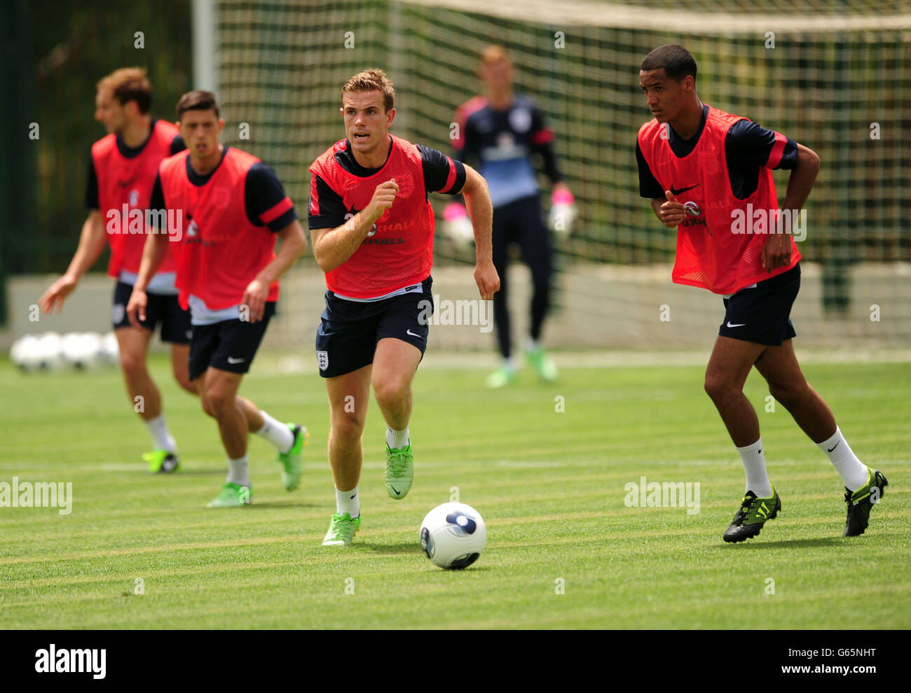England's Captain Jordan Henderson (l) and Thomas Ince (right) during ...