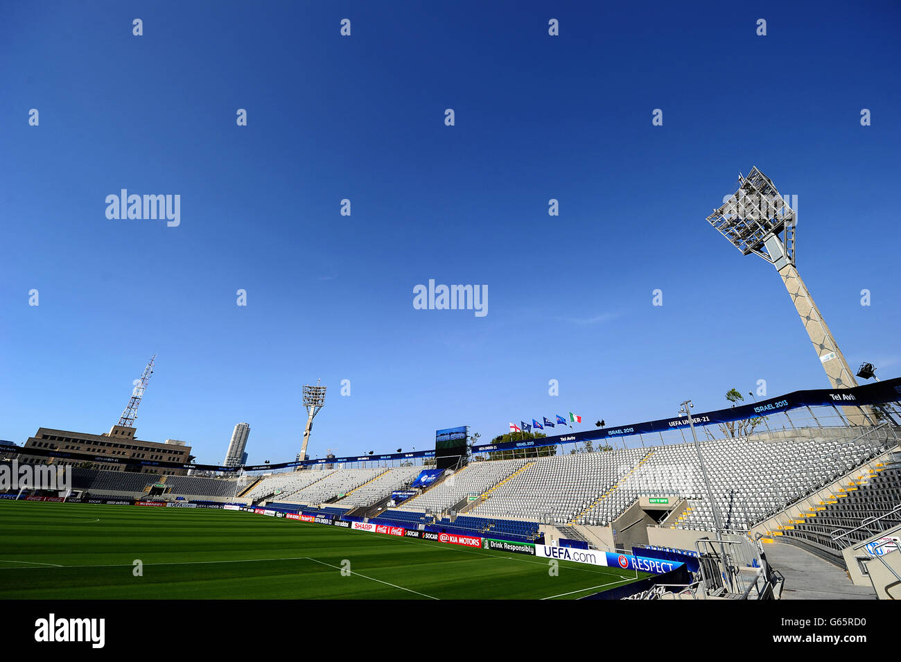 Bloomfield stadium hi-res stock photography and images - Alamy
