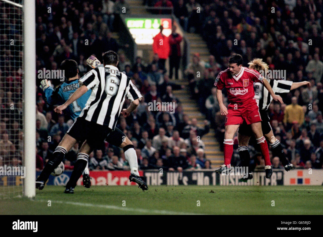 Liverpools robbie fowler scores the first goal against newcastle united ...