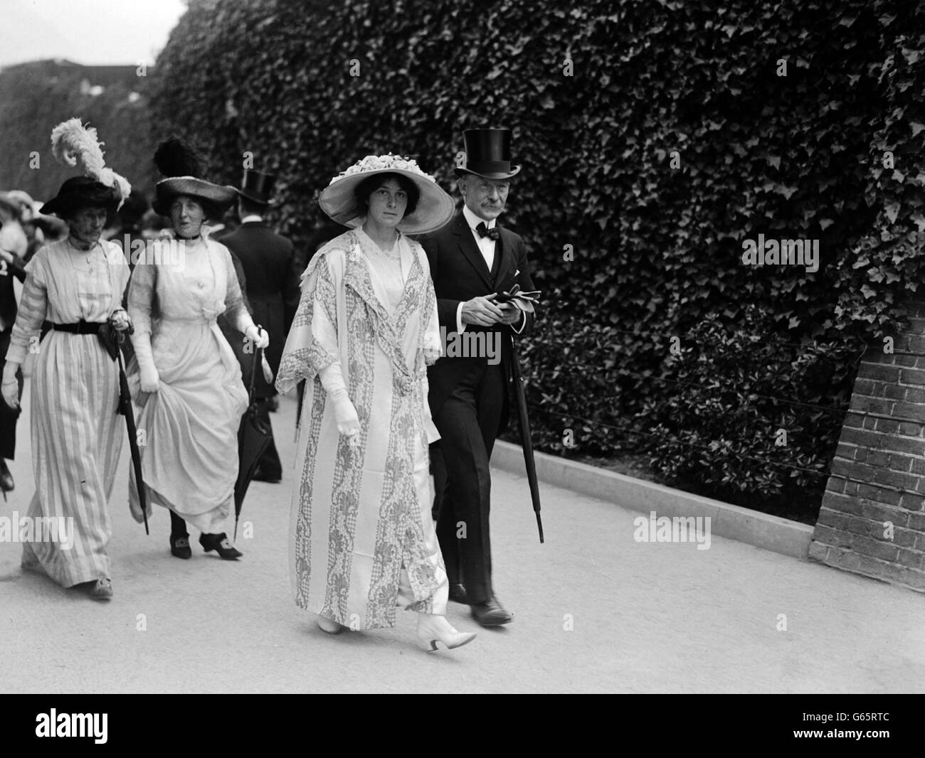 Lady baden powell hi-res stock photography and images - Alamy