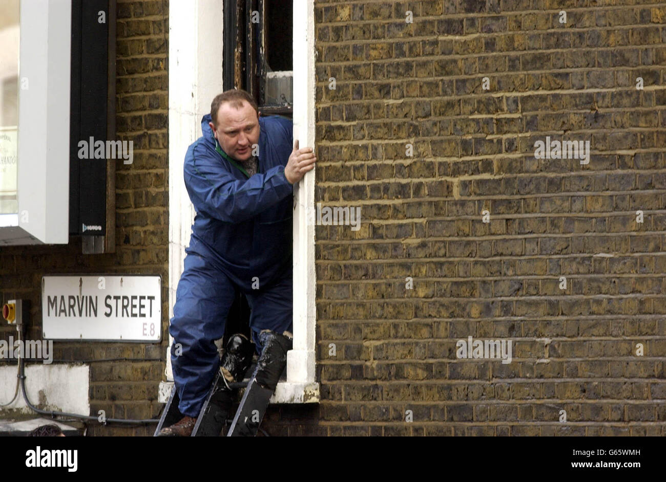 Police forensics Hackney siege Stock Photo - Alamy