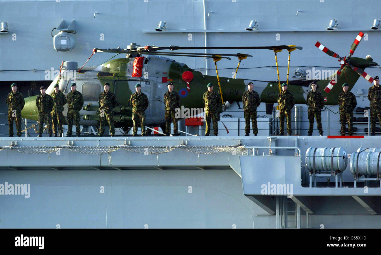 HMS Ocean Naval Task Force Stock Photo - Alamy
