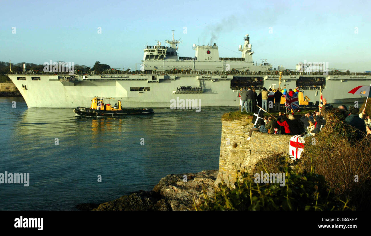 HMS Ocean Naval Task Force Stock Photo - Alamy