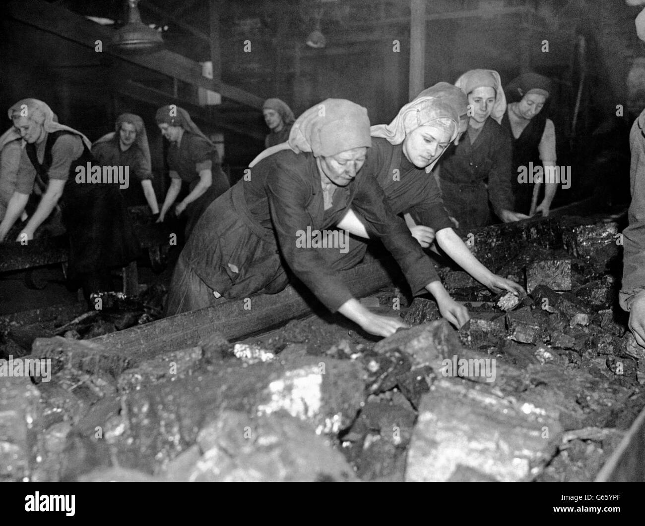 UK Industry - Mining - Lancashire - 1948 Stock Photo - Alamy