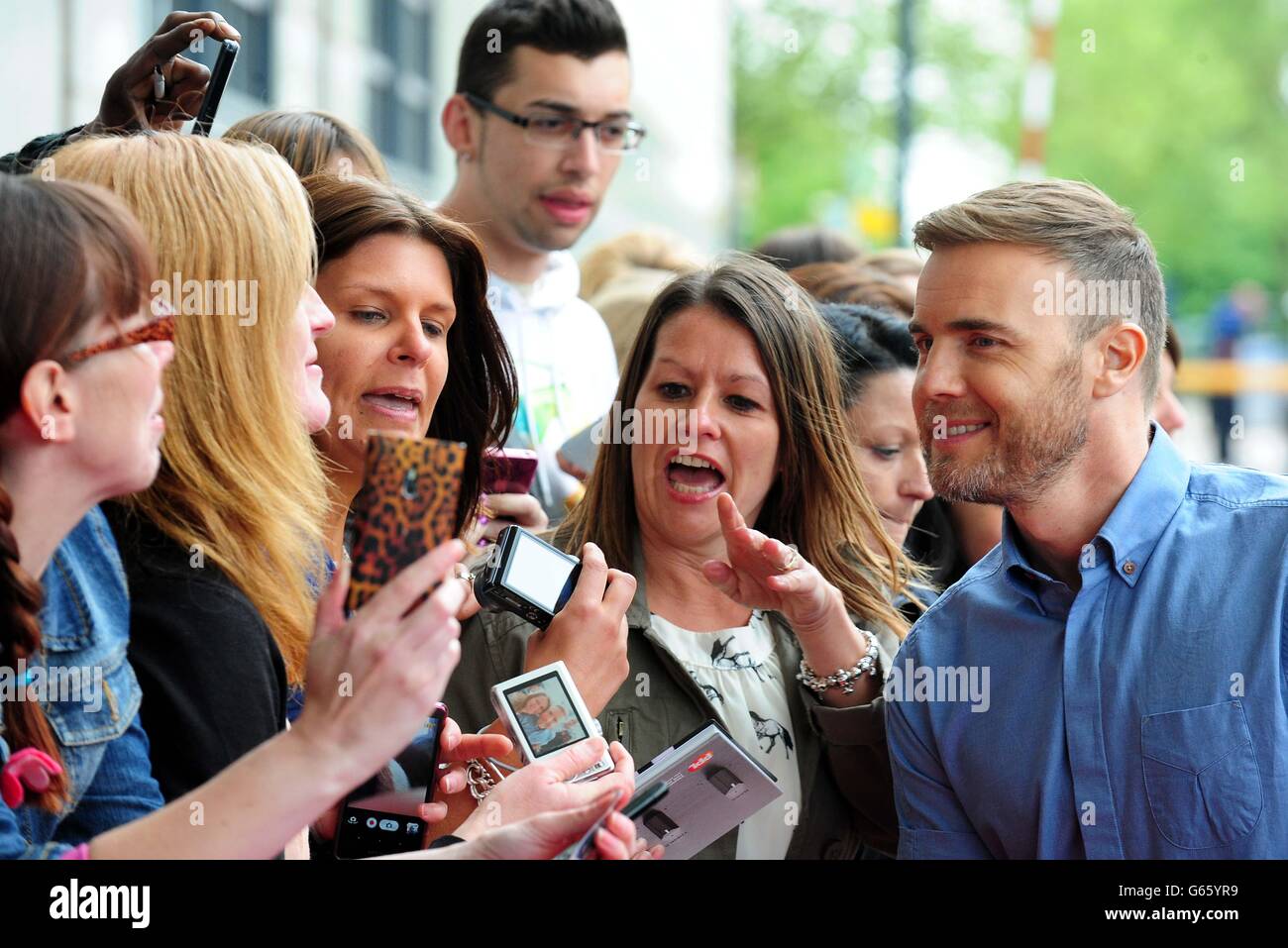 X factor judge gary barlow arrives icc hi-res stock photography and ...