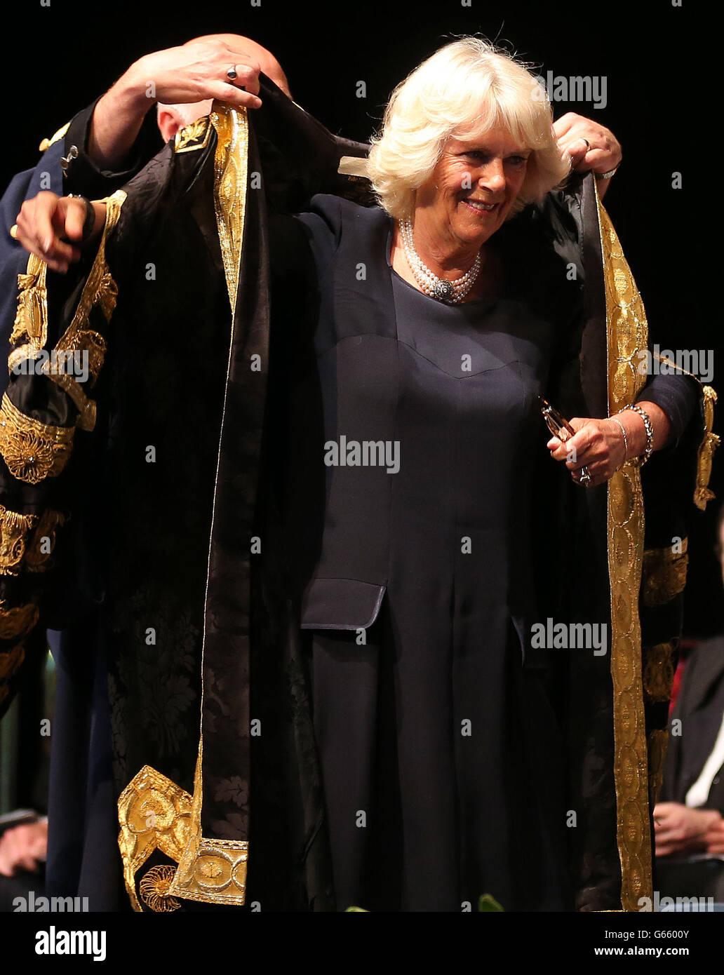 Sacrest hi-res stock photography and images - Alamy