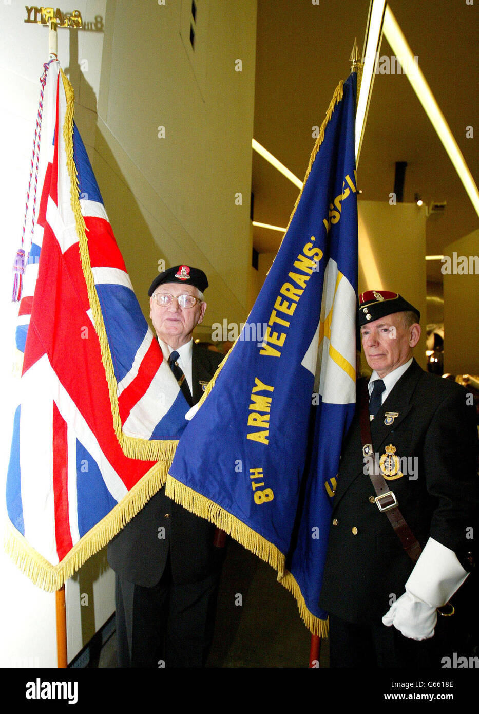 General john kelly uniform hi-res stock photography and images - Alamy