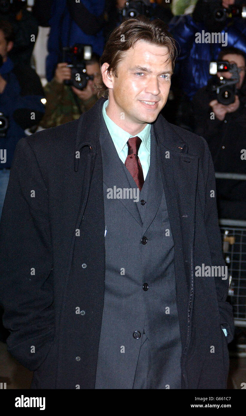 Dougray scott south bank awards hi-res stock photography and images - Alamy
