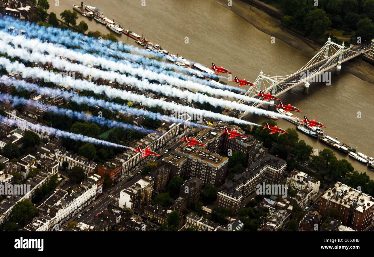 Trooping the Colour parade Stock Photo - Alamy