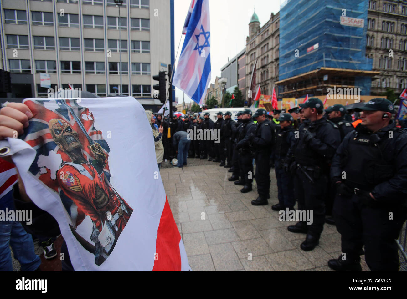 Police separate loyalist union flag protestors from anti G8 protesters ...