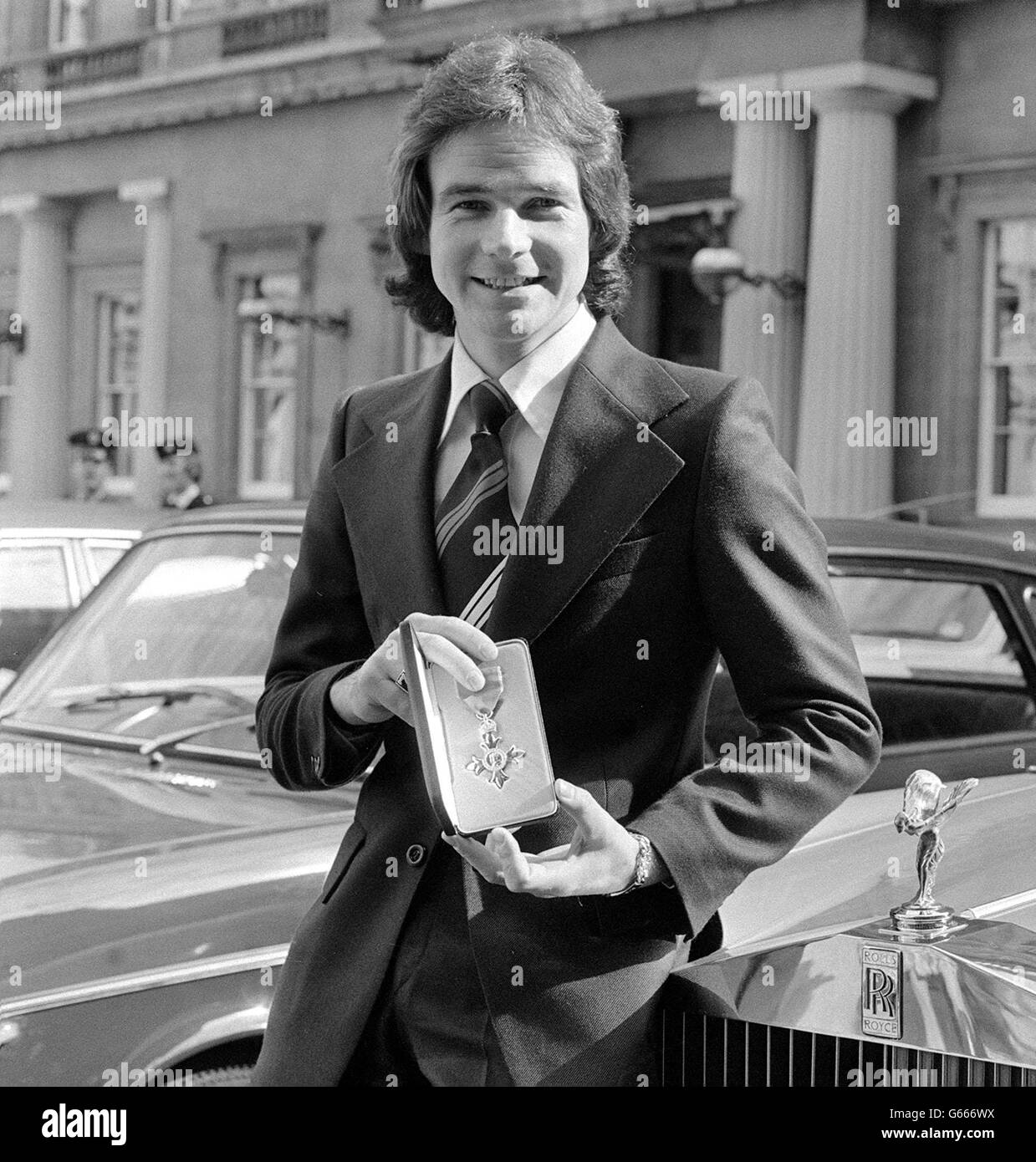 Barry Sheene with MBE Stock Photo - Alamy