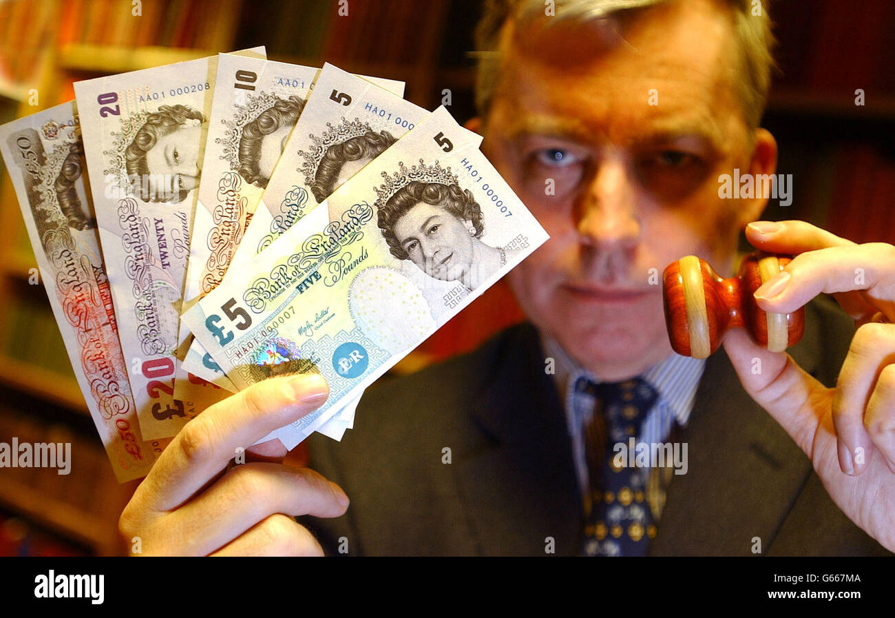 Faull hi-res stock photography and images - Alamy