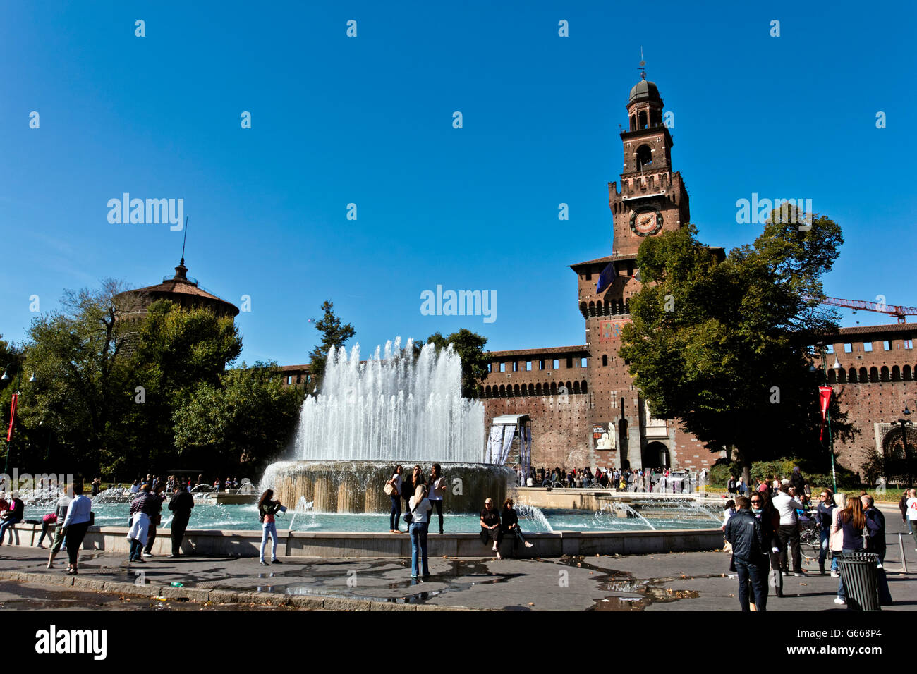 1450 milan hi-res stock photography and images - Alamy