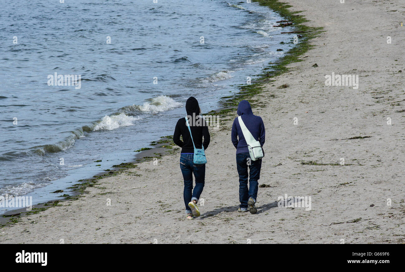 Enjoying a beach walk hi-res stock photography and images - Alamy