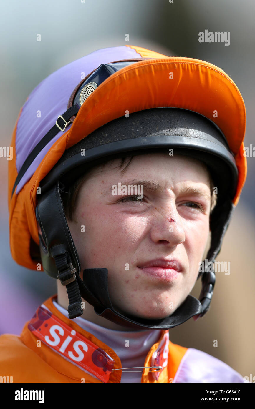 Jockey cameron hardie hi-res stock photography and images - Alamy