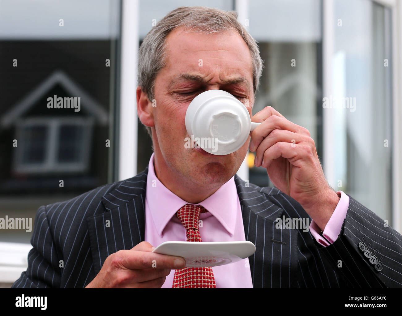 UKIP Leader Nigel Farage has a coffee as he campaigns for Aberdeen ...