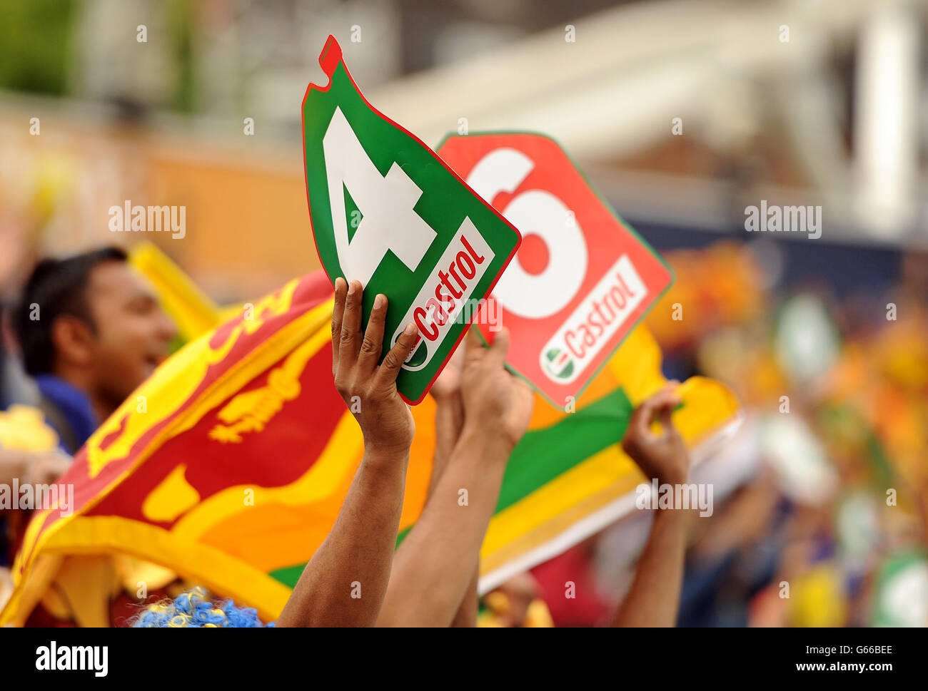 Cricket 6 sign hi-res stock photography and images - Alamy