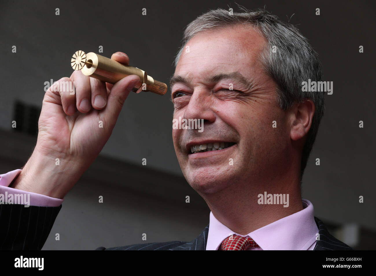 Nigel farage funny hi-res stock photography and images - Alamy