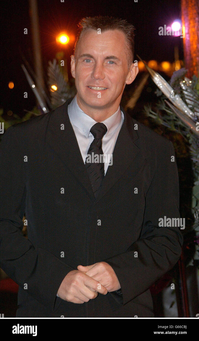 Celebrity celebrity chef cooking smiling black suit gary rhodes hi-res ...