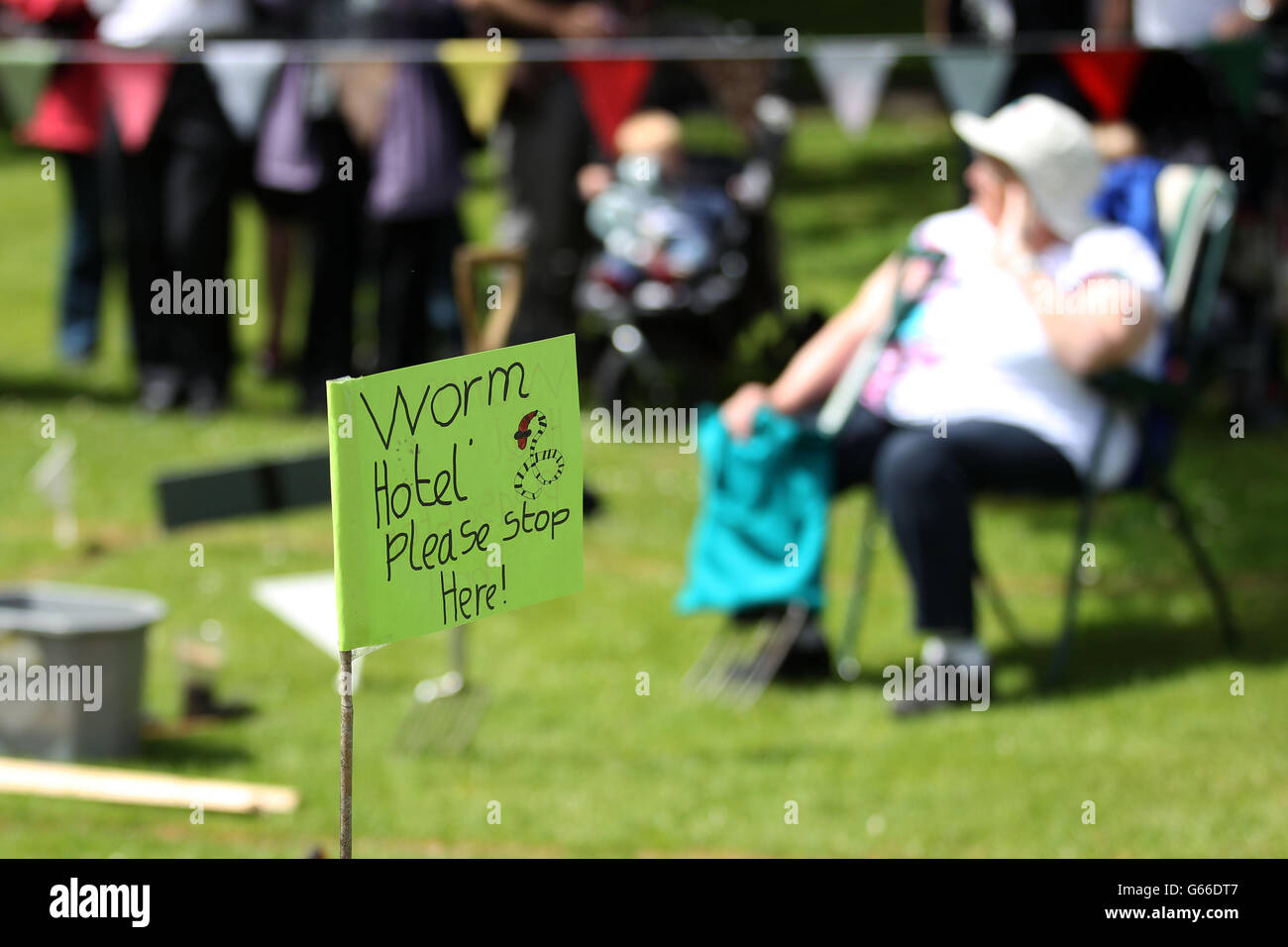 Sign at the 34th world worm charming championship in willaston hi-res ...
