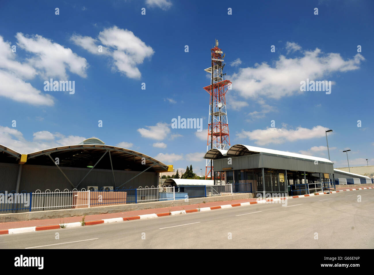 The israeli controlled border crossing between jerusalem and bethlehem ...