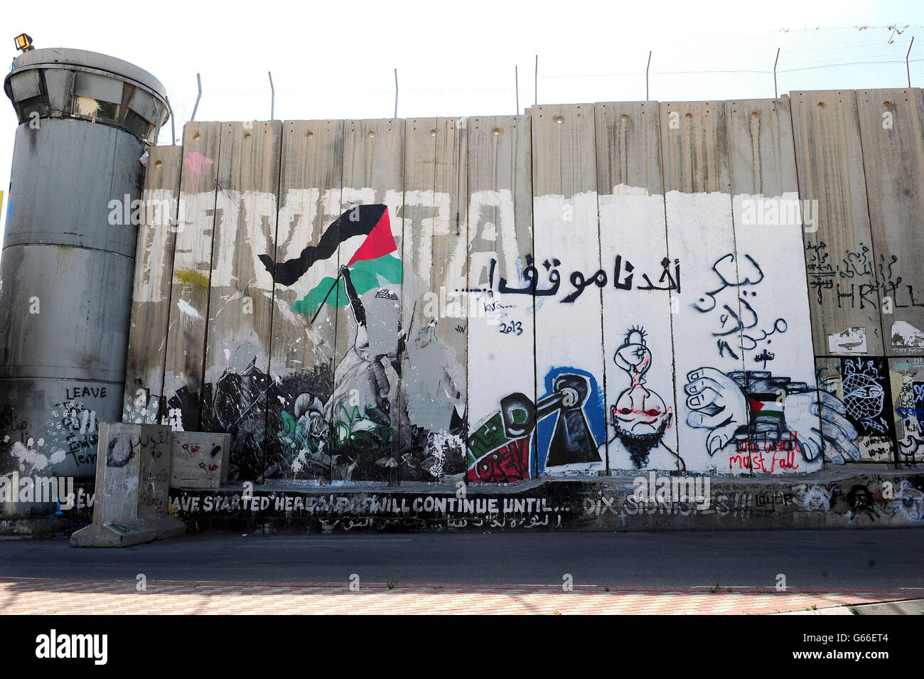The barrier or wall dividing bethlehem in west bank jerusalem hi-res ...