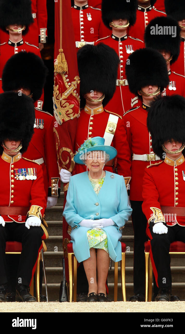 Royal colonel grenadier guards hi-res stock photography and images - Alamy