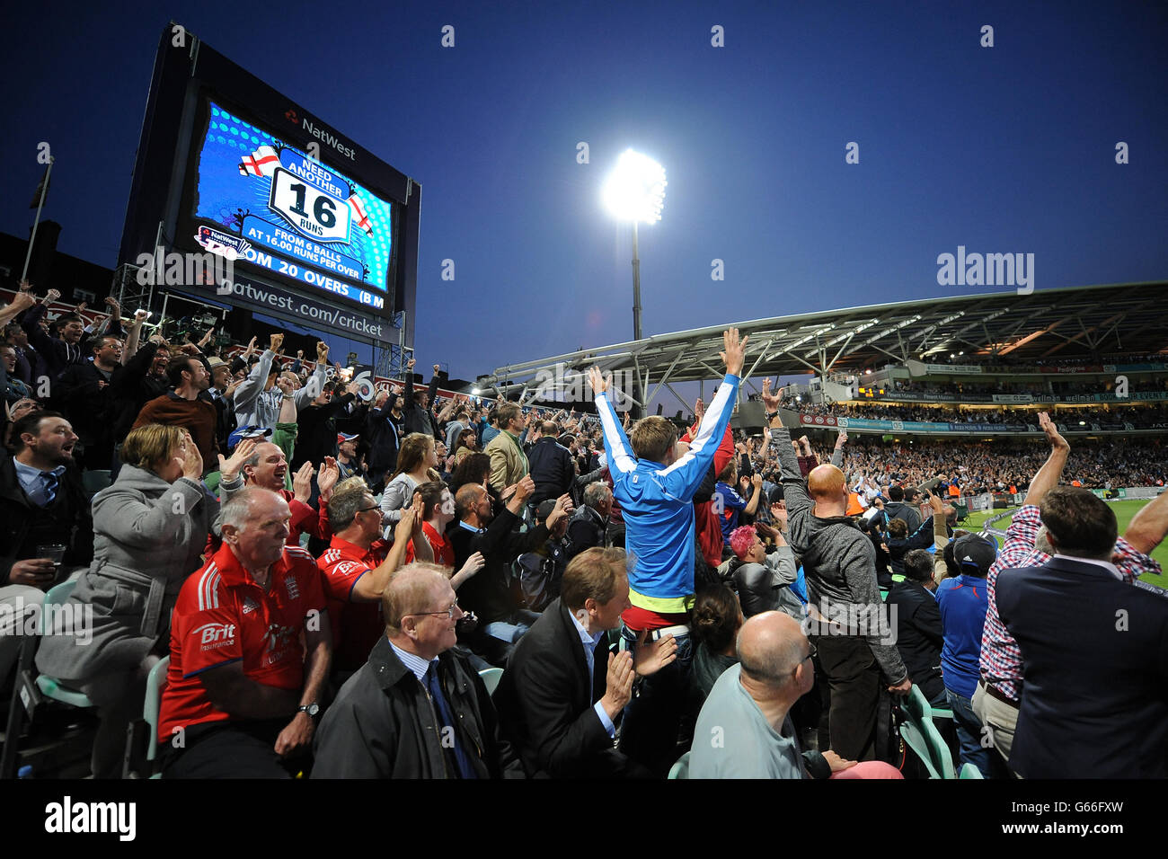 Celebrate england hi-res stock photography and images - Alamy