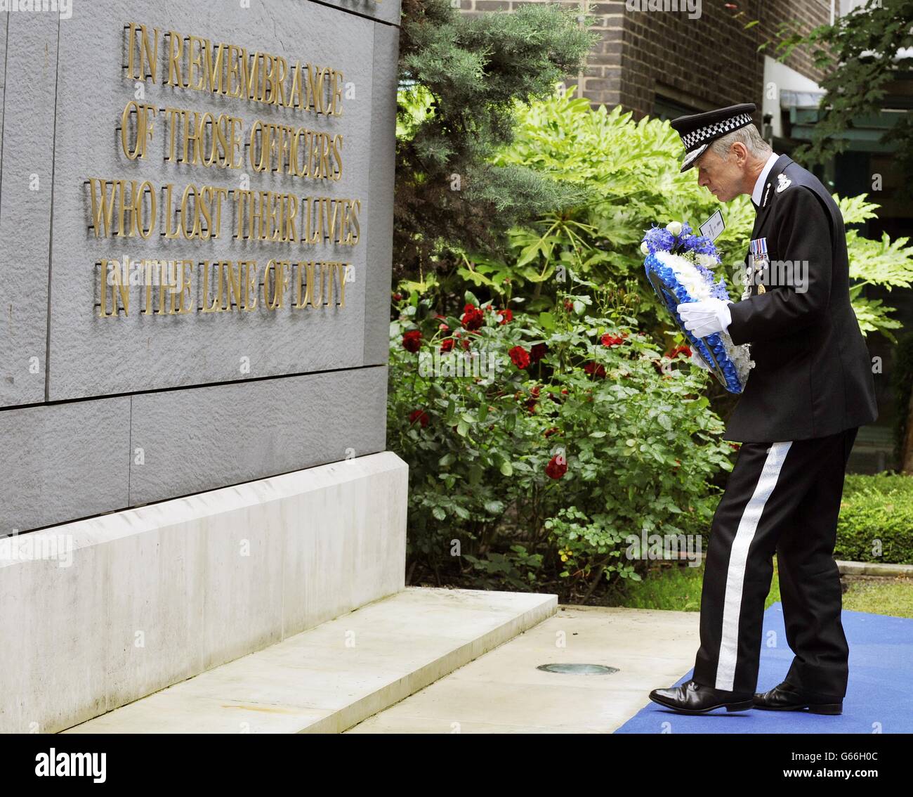 Metropolitan Police Memorial Service - Hendon Stock Photo - Alamy