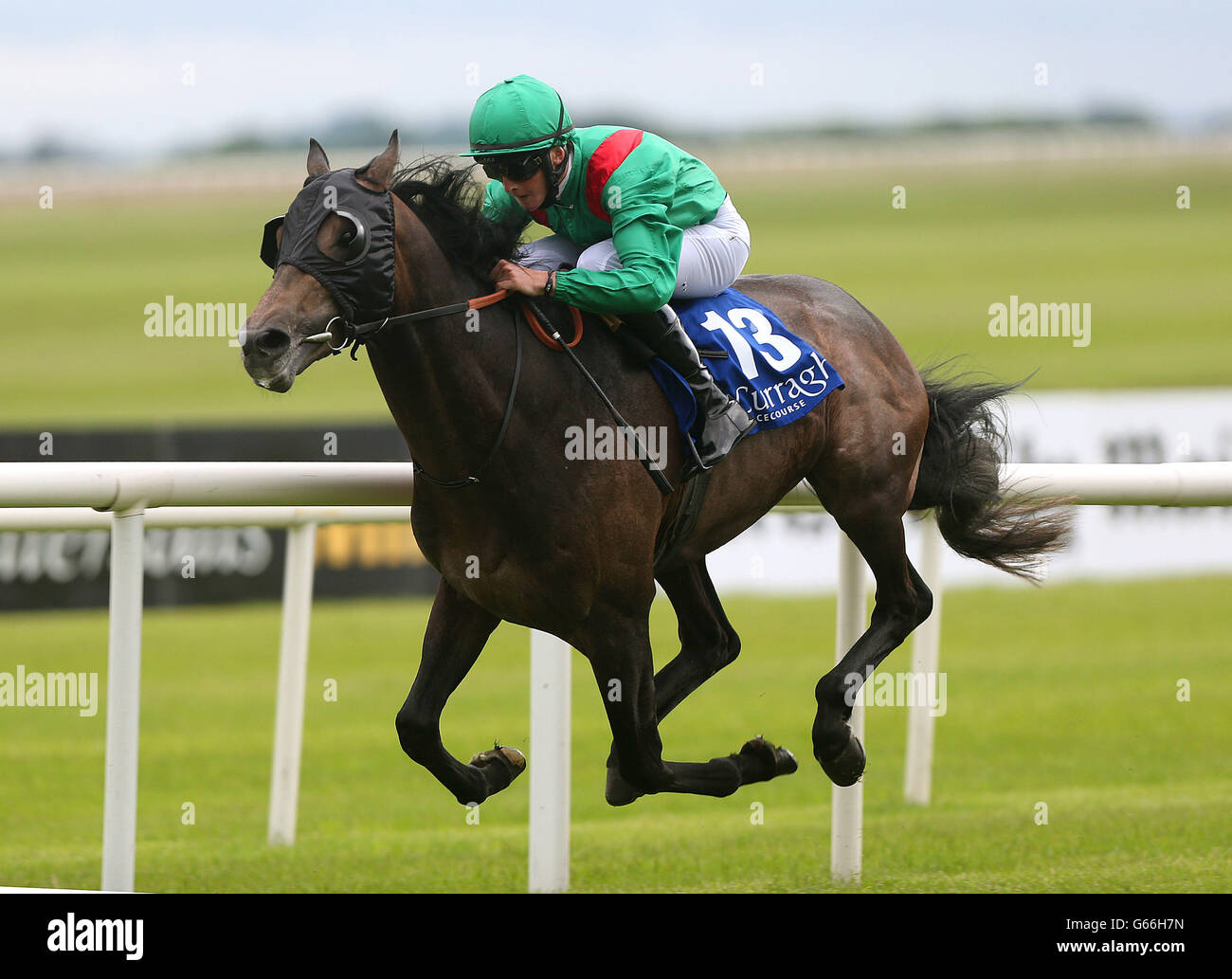 Mourani ridden bu Marc Monaghan wins the Eflow Reward card Apprentice ...