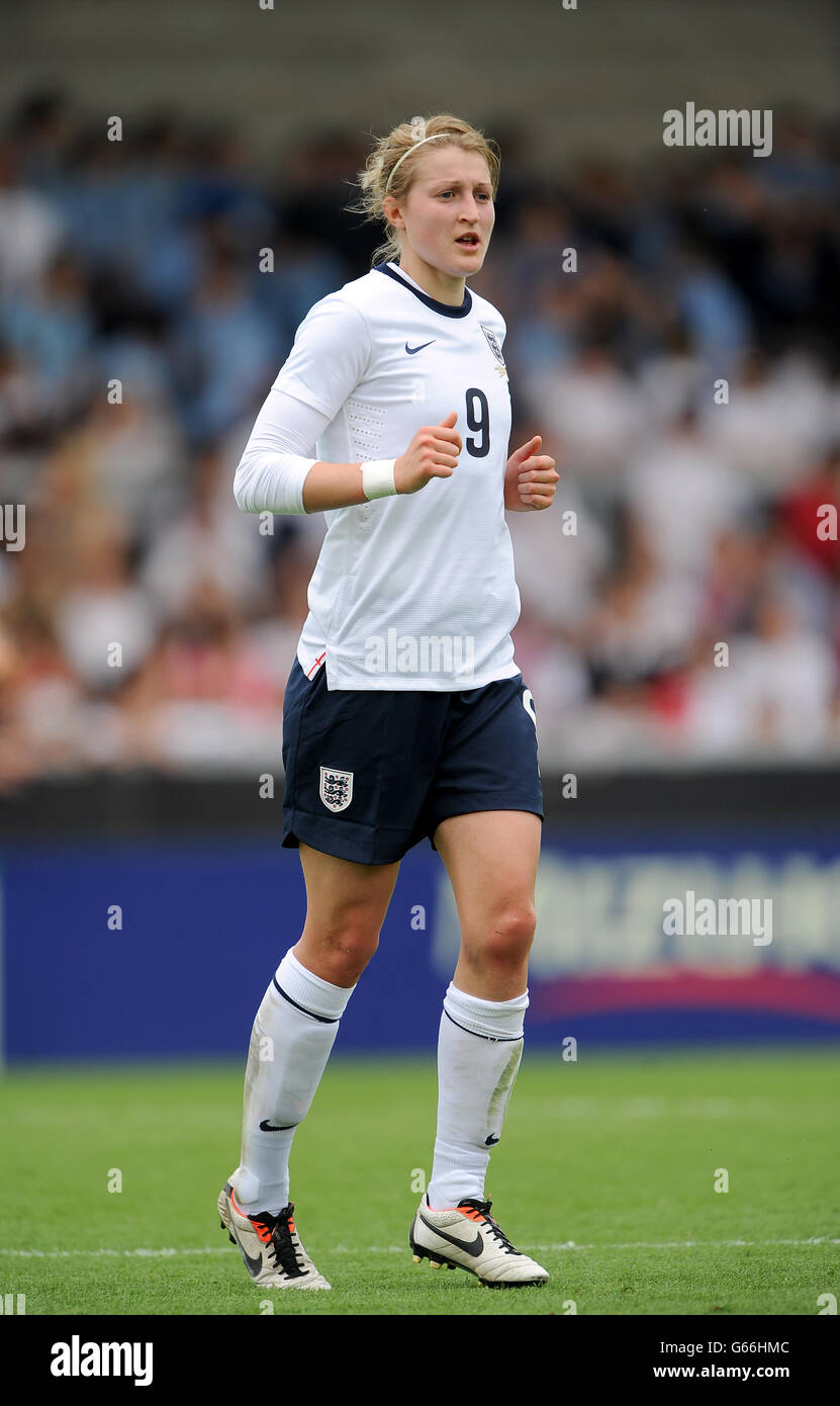 Soccer - Women's International Friendly - England v Japan - Pirelli ...