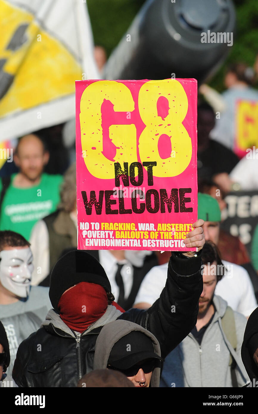 Anti g8 protestors hi-res stock photography and images - Alamy