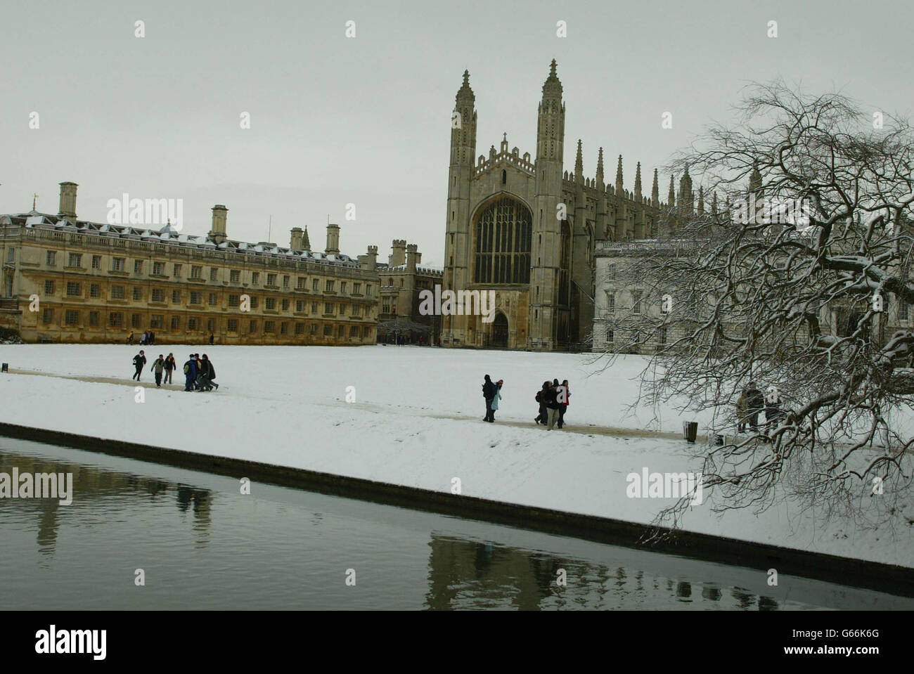 CAMBRIDGE - SNOWFALL Stock Photo - Alamy