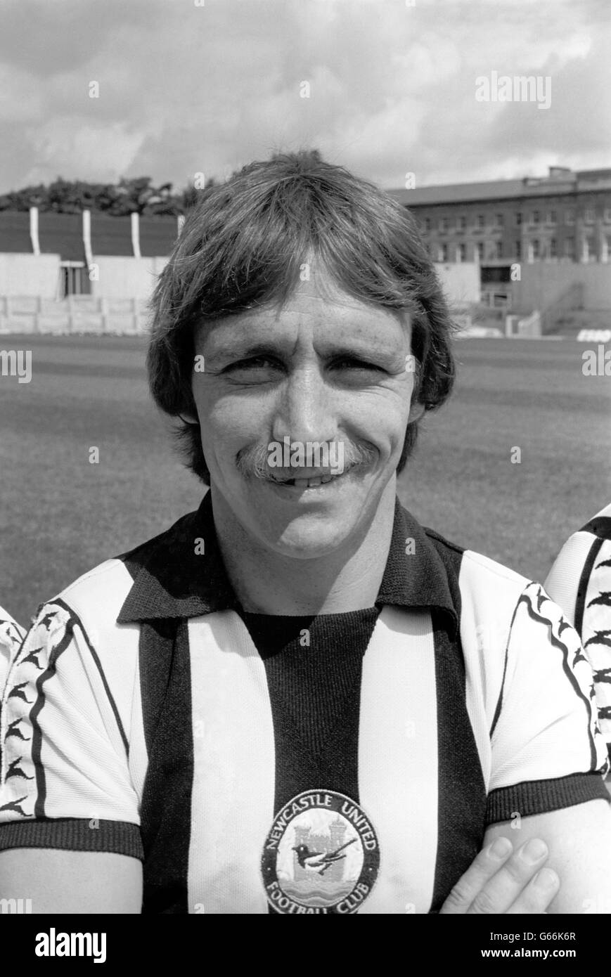 Alan shoulder hi-res stock photography and images - Alamy