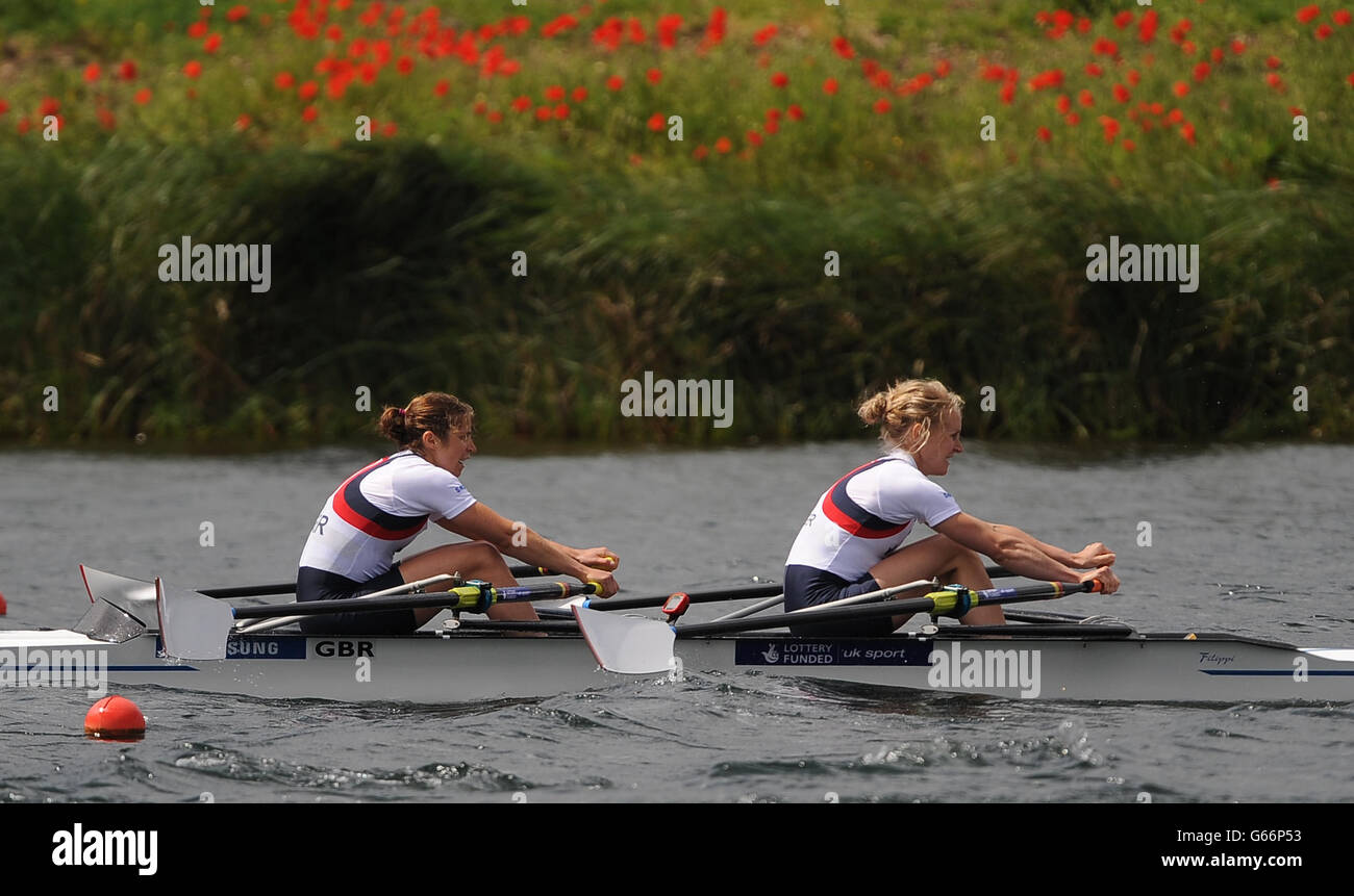 Great Britains's Kathryn Twyman (left) and Imogen Walsh (right ...