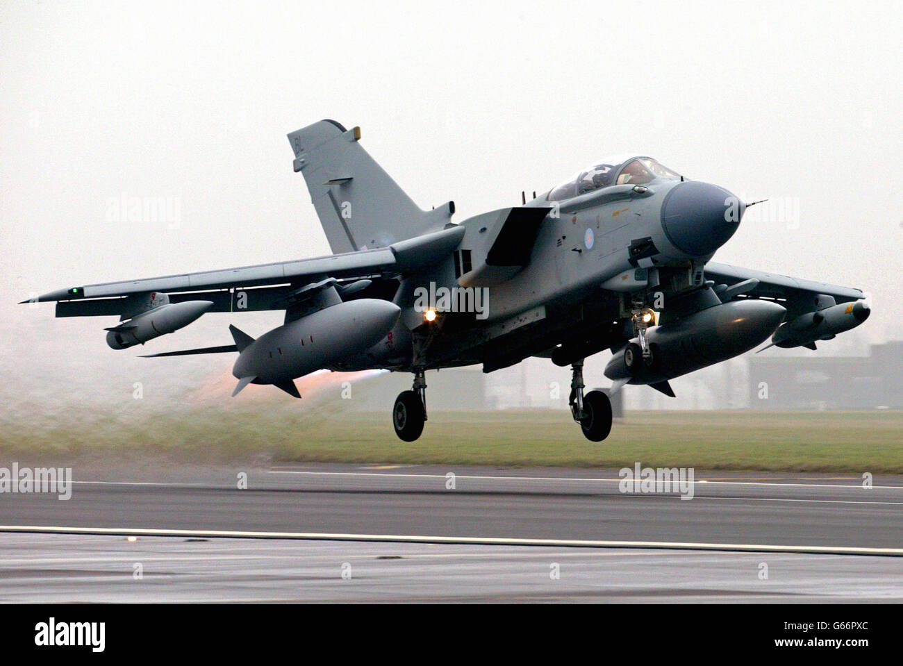 Kuwait fire force hi-res stock photography and images - Alamy