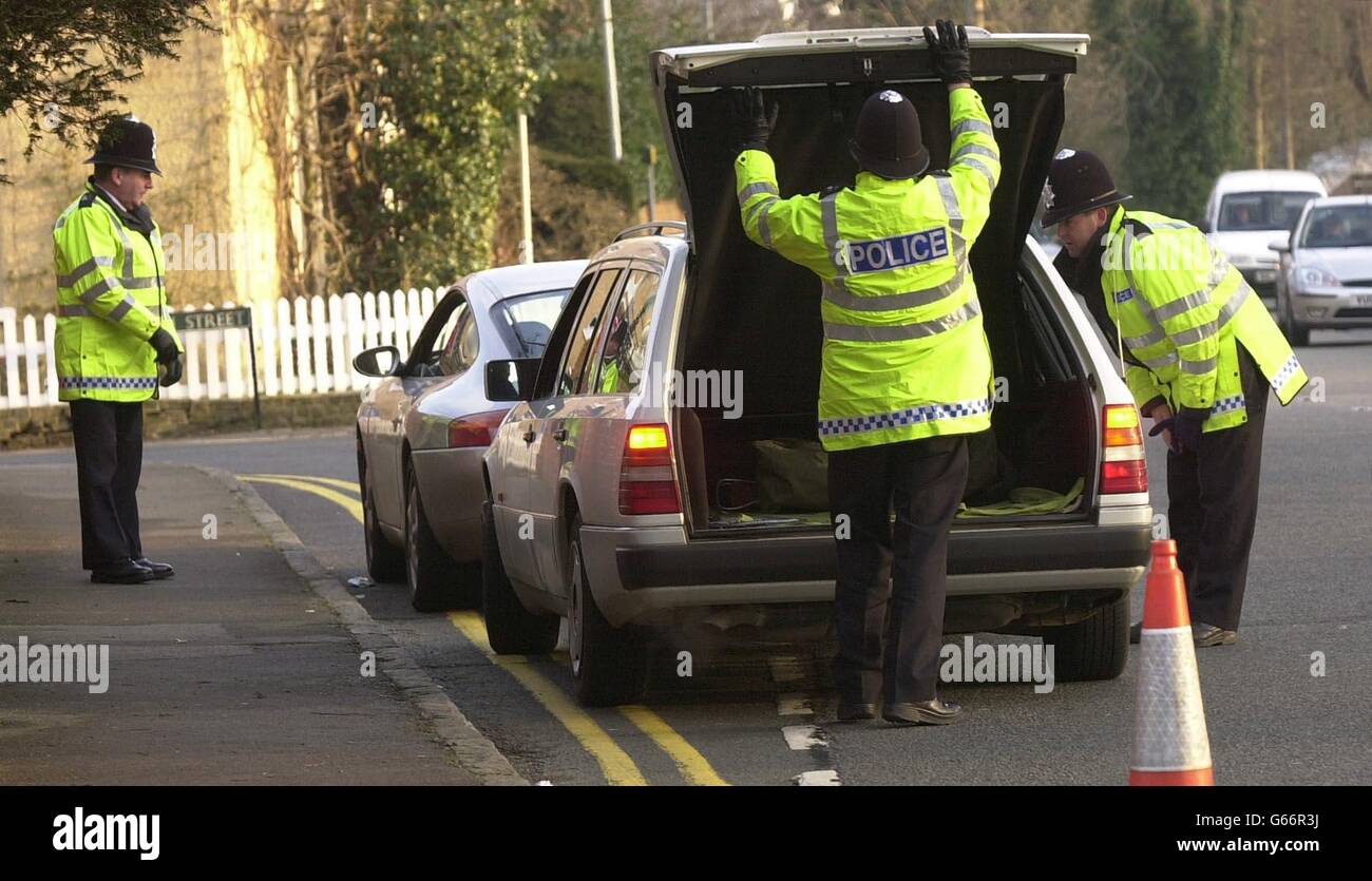 POLICE CHECK VEHICLES Stock Photo - Alamy