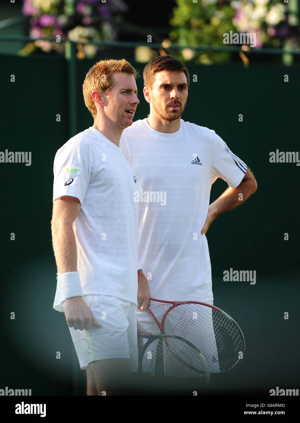 Great Britain's Colin Fleming and Jonathan Marray (left) in their ...